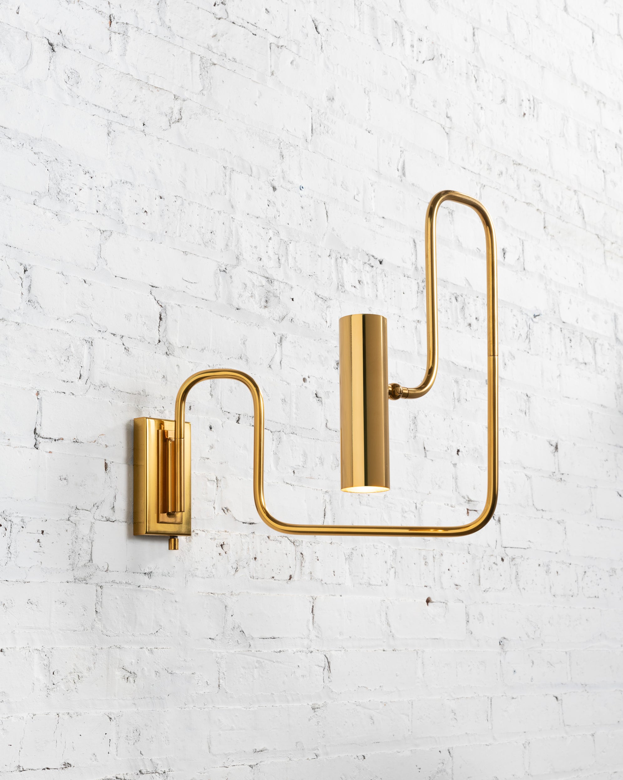 PIVOT SINGLE SCONCE by Gentner Design – gentner design