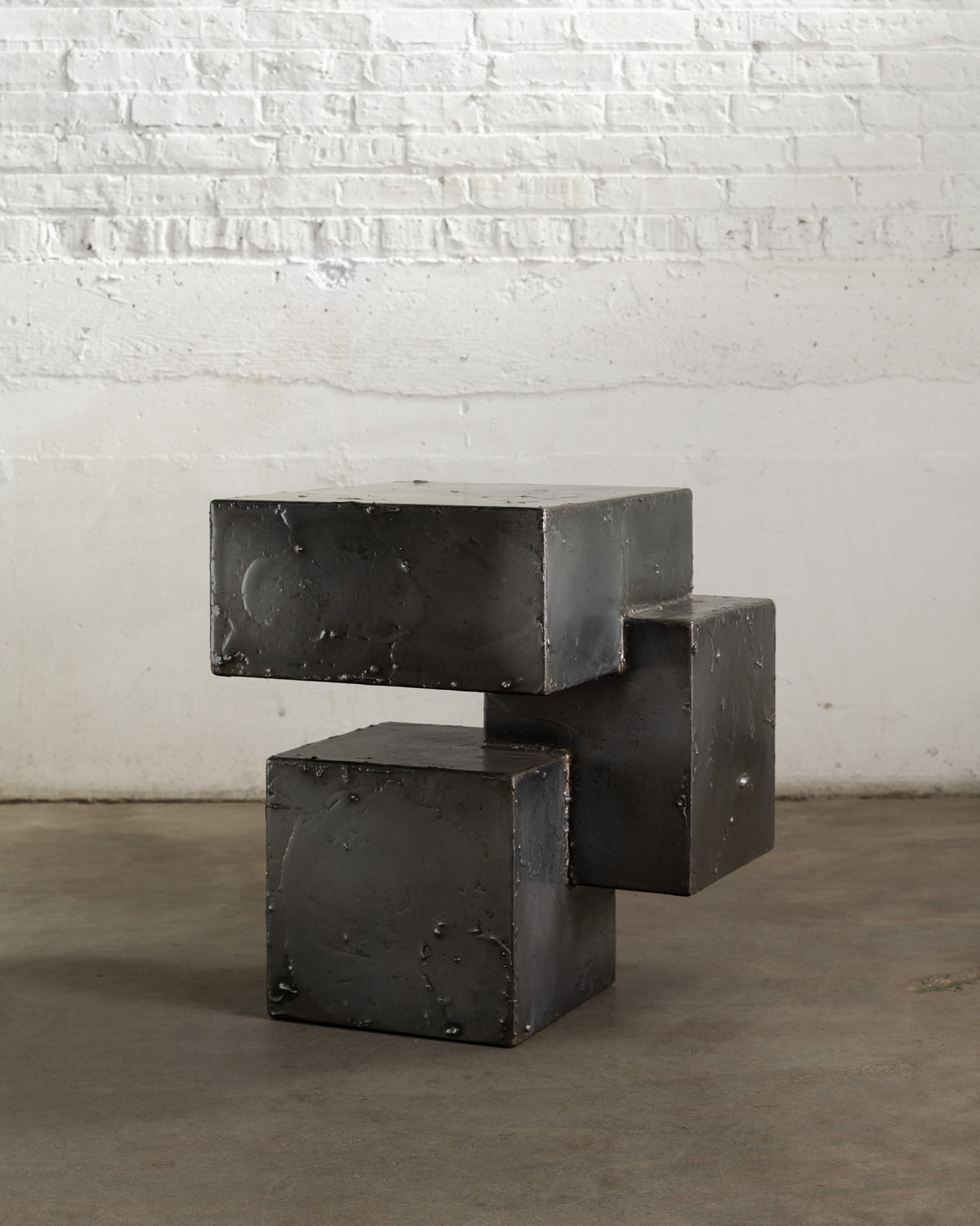 PEWTER SIDE TABLE Sz. 2 – gentner design