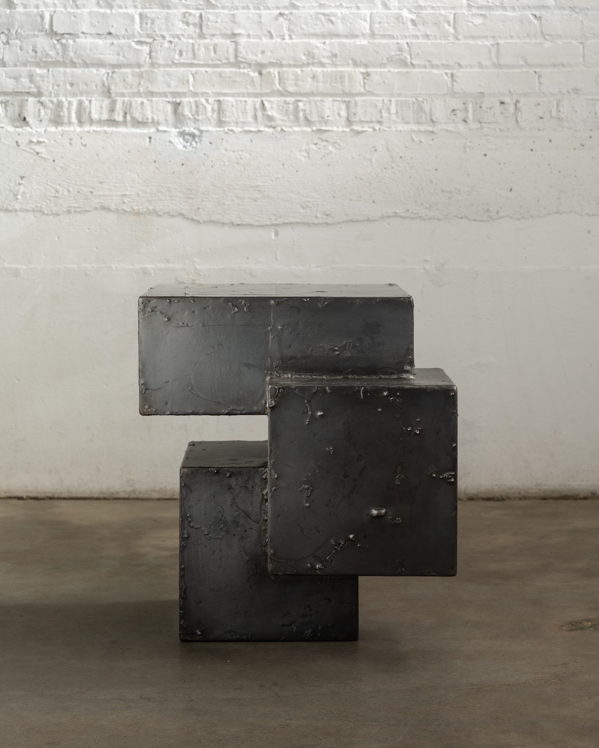 PEWTER SIDE TABLE Sz. 2 – gentner design